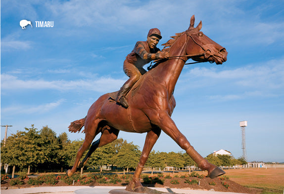 Phar Lap Statue, At Raceway In Washdyke - Small Po – Postcards NZ Ltd